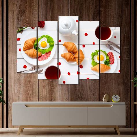 ᐉ Настінний декор Яєчня салямі круасани та чай на сніданок 112x68 см