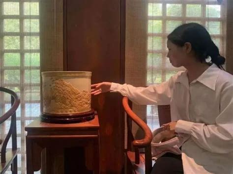 瓷雕艺术家张正海大师富春山居图瓷雕福筒 哔哩哔哩