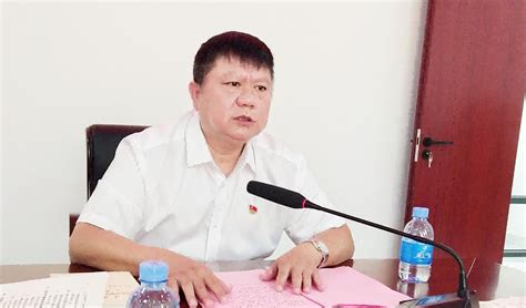 集团公司党委组织开展“筑牢拒腐高防线，严守双节廉洁关”党课暨集体廉政谈话会 广西灵渠控股集团有限公司