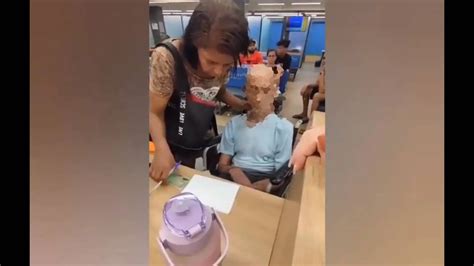 La Fiscalía Denuncia A La Mujer Que Llevó A Su Tío Muerto A Un Banco De Río De Janeiro