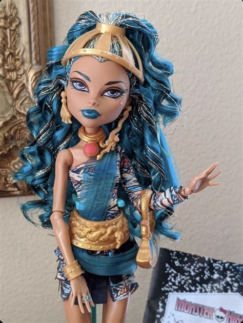 Pin Tillagd Av Karen Lang P Dolls Dolls Dolls Dockor