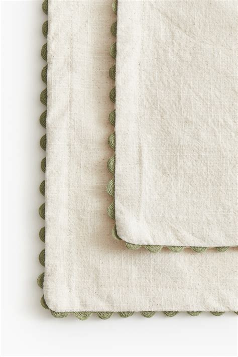 2 броя подложки за хранене с вълнообразни краища Зелен Бежов Home Handm Bg