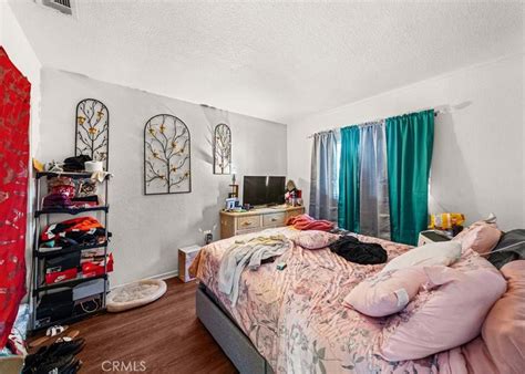281 N Valley View Dr Hemet Ca 92543 Mls Iv25035500 Redfin