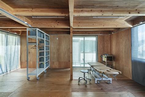 長坂常 スキーマ建築計画による、東京・多摩市の、住宅・治療院「取口さんち」 自宅 開業 建築計画 リノベーション 和モダン