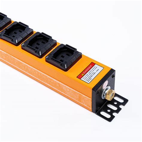 Wholesale 20 Outlets Iec C13 Iec C19 Lockable Sockets 1 5u Hot Swappable Surge Protection