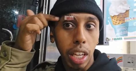 ‘소녀상 모욕 유튜버 소말리 업무방해 혐의 檢 송치