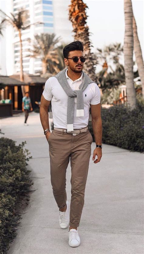 10 Must Have Self Care Products For Men In This Season Erkek Giysileri Erkek Moda Tarzları