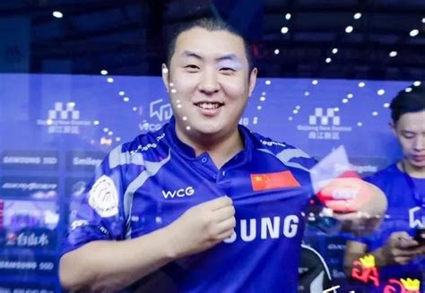 李思楠正式回归cf，无惧喷子的攻击，直言就是要争冠军！ 知乎