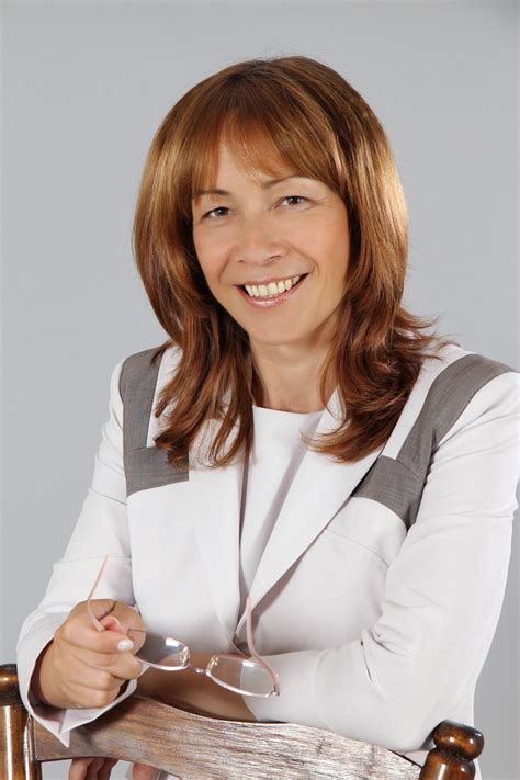 Великденски поздрав на кмета на община Казанлък Галина Стоянова Новини за Казанлък