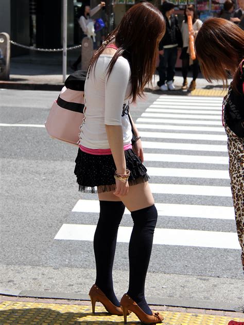 抜きログ 175 ミニスカ ニーハイソックス