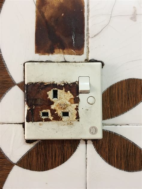 Replace Power Socket Power Outlet Singapore Install Repair