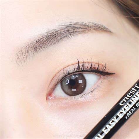 에네스티 붓펜 아이라이너 추천 눈꼬리부터 점막 채우기까지 깔끔하군 네이버 블로그