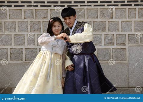 Seoul Korea May 17 2017 Korean Couple Dressed In Traditional Hanbok Editorial Image Image