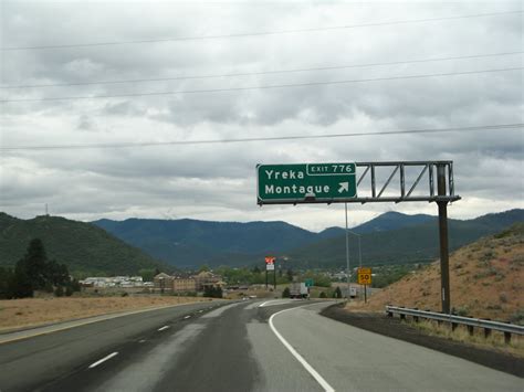 California Aaroads Southbound Interstate 5 In Siskiyou County