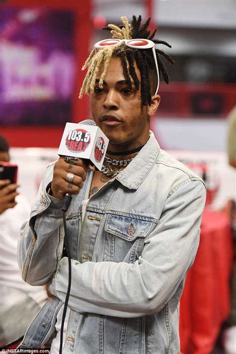 Rapper Xxxtentacion 20 Killed In Armed Robbery Outside Florida