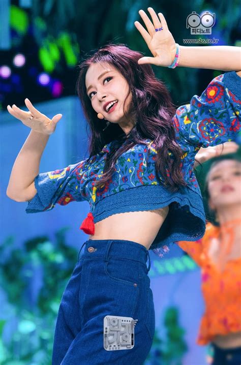 Pin En Tzuyu