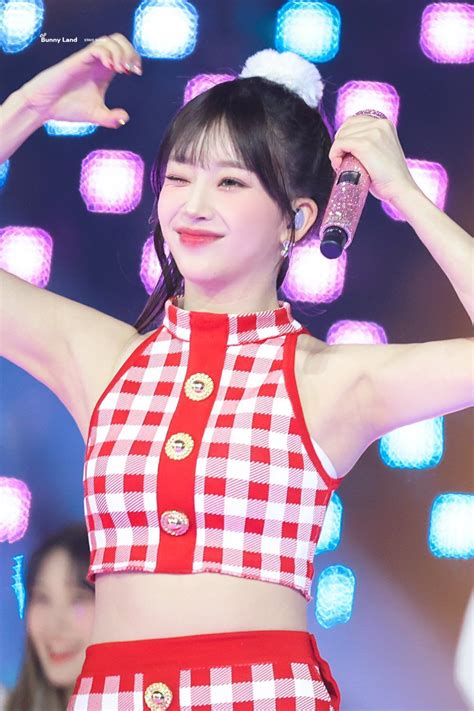 스테이씨 수민 촬스의 이슈와 유머