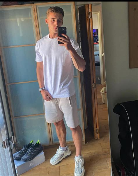 Owen Bevan 2022 Net Worth Salary Sponsors Girlfriend Tattoos Cars And More