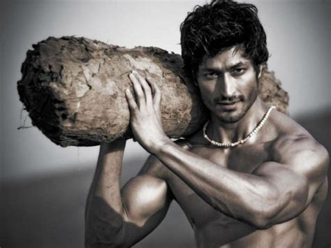 Vidyut Jamwal Wallpapers Top Free Vidyut Jamwal Backgrounds Wallpaperaccess