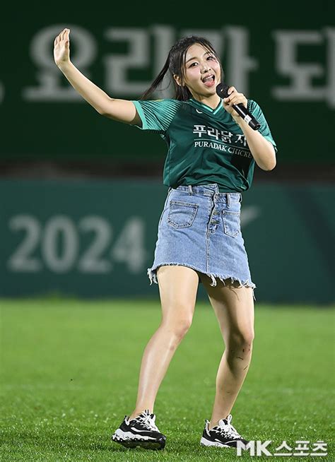 버스터즈 지은 ‘사랑스러운 소녀 [mk포토] 매일경제