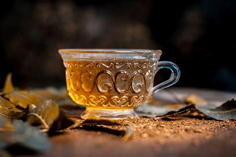 Neem 나무 표면에 잎 차 면역 증폭neem 잎 차는 잘 떨어져 심혈 관 질환 뇌졸중 및 암 유지 하는 좋은 면역 증폭