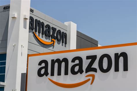 Amazon Expects To Grow Its Physical Space By 50 This Year Industrial Distribution