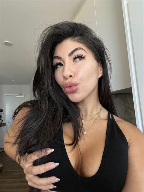Pre Workout Selfie Rgymgirls