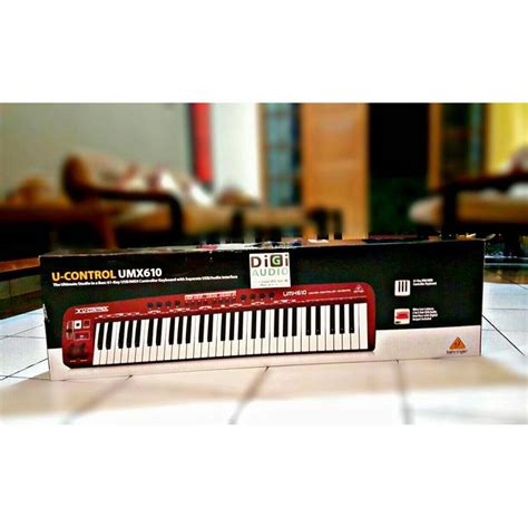 Behringer U Control Umx610 Keyboard Midi Controller
