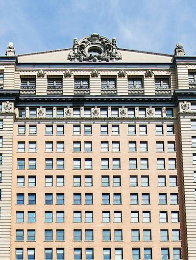 17 Battery Park Moinian