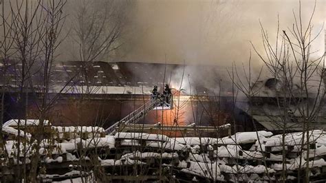 Один человек погиб при пожаре на цветочном складе в центре Москвы Новости Известия 20 11 2022