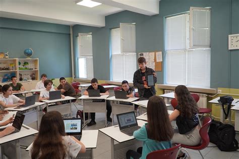 Галерия СУ Бачо Киро град Павликени