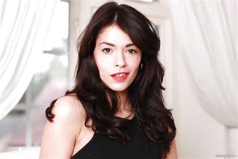 Ravishing Babe Ava Dalush Shows What She Does When Shes Alone Porn