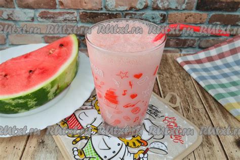 Молочный коктейль с арбузом и мороженым 9 фото в рецепте