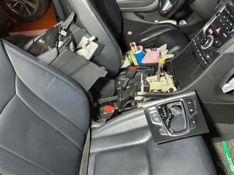 차량 2열 송풍구 아이 토사물 건더기 제거와 냄새제거 세척 자동차 바닥 공조기 탈거 크리닝 네이버 블로그