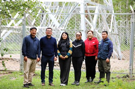 Байгаль орчин уур амьсгалын өөрчлөлтийн яам Таны гудманд асгасан