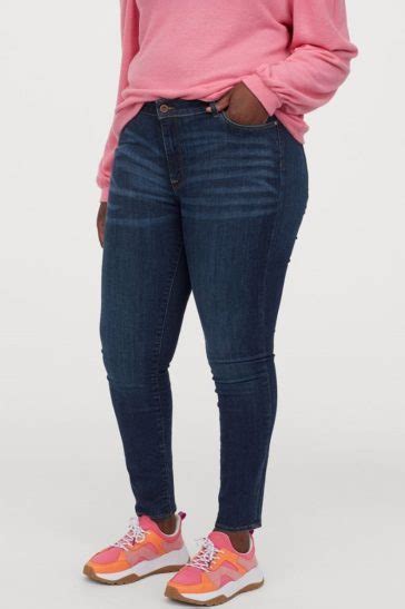 Top Jean Brands For Women And Men Based On Popularity