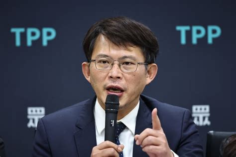 柯文哲再遭羈押禁見 黃國昌號召1 11上街頭 圖