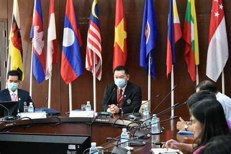 สถาบันพัฒนาสุขภาพอาเซียน จัดประชุมคณะกรรมการผู้ทรงคุณวุฒิ ปรับปรุงหลักสูตรการจัดการสาธารณสุข มูล