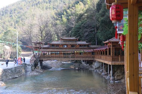 羊楼司镇龙窖山村获评“湖南省美丽乡村建设示范村”