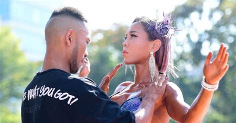 머슬and피트니스 김윤경 트레이너의 손은 조각가의 손 포토