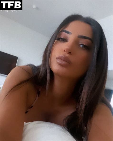 Dilara Kruse Sexy 8 Photos Thefappening