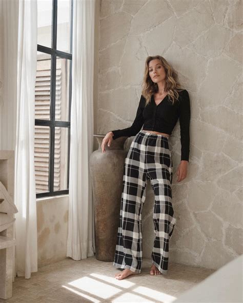 Ksenia Islamovas Feet