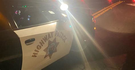 Chp Officers Fired Upon During Hayward Highway 880 Car Chase Cbs San Francisco
