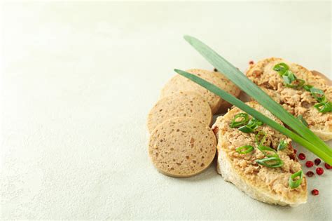 간부어스트 소시지와 함께 맛있는 음식의 개념 텍스트를 위한 공간 고기에 대한 스톡 사진 및 기타 이미지 고기 구도 단백질 Istock