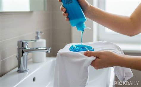 얼룩 때문에 버리려던 흰티가”이렇게만 빨면 새 옷처럼 변합니다 픽데일리