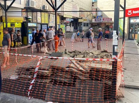 გლდანის რაიონის გამგეობა მეტროსადგურ ახმეტელის თეატრის“ მიმდებარე ტერიტორიის რეაბილიტაციას