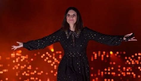 Laura Pausini Al Circo Massimo Sveglia Le Stelle Dietro Le Nuvole