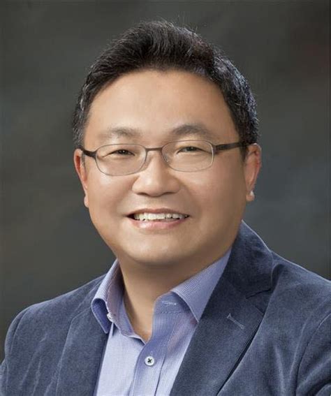 [반디기술학회 학술상] 안진호 한양대 교수 Euv 생태계 확립 노력할 것 전자신문