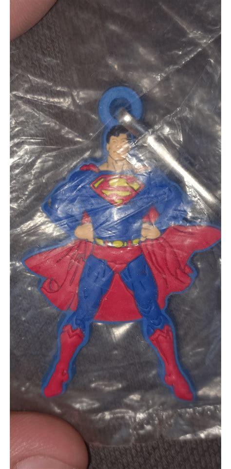 Hi I Found This Keychain And Couldnt Find Any Info On It Could You Help Rhelpmefind