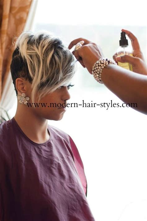 23 Best Rihanna Razor Cut Images On Pinterest Hair Cut Short Cuts